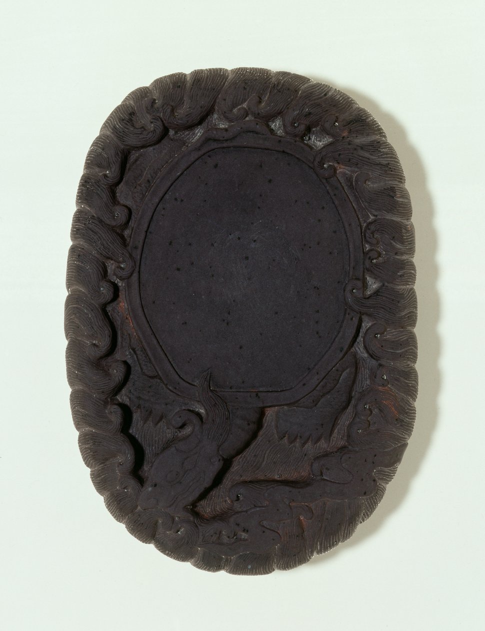 Pietra da inchiostro scolpita come la grande tartaruga mitica Lo-shu ...