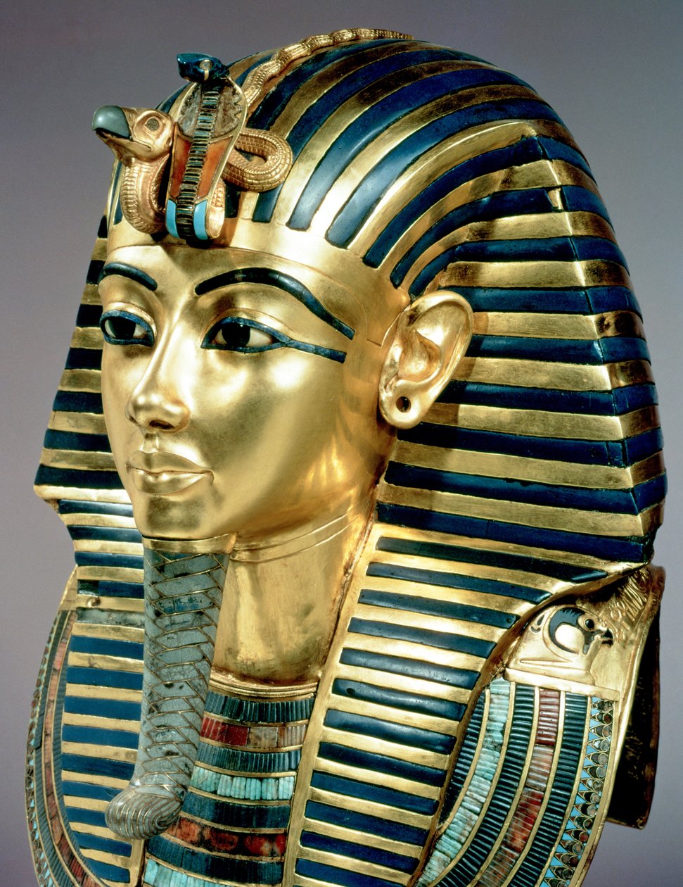 La maschera funeraria d'oro, dalla tomba di Tutankhamon