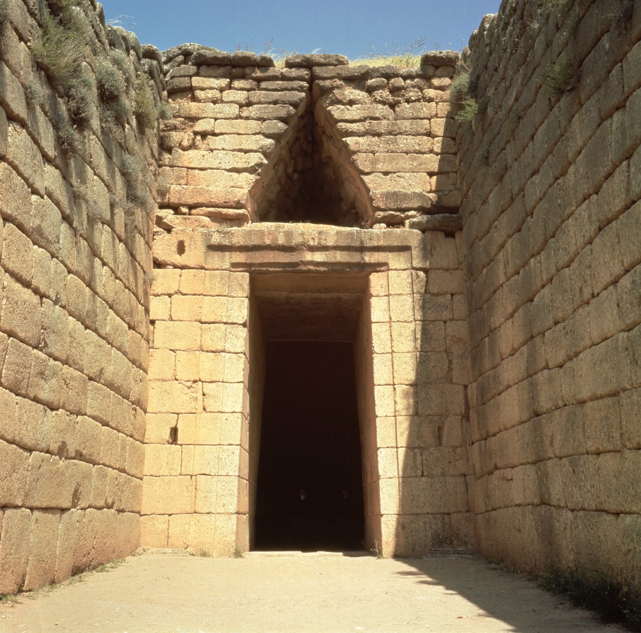 Tesoro De Atreo Puerta Artehistoriacom Circuitos Y Viajes A Tesoro De